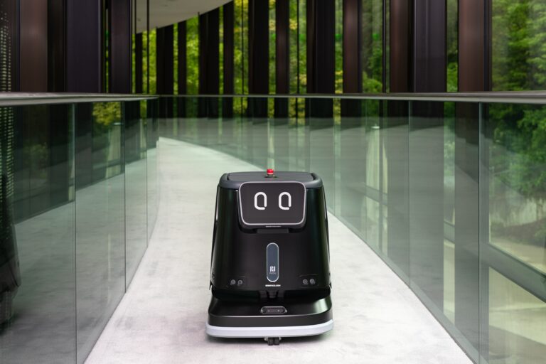 Reinigungsroboter Im Einsatz Beim Hotel Des Jahres 2024